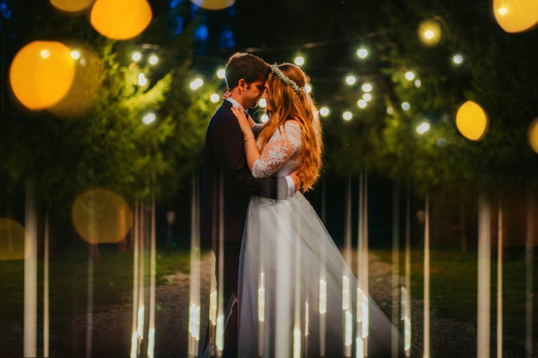 Cine, cand si cum tine un discurs de nunta - WedMe.ro